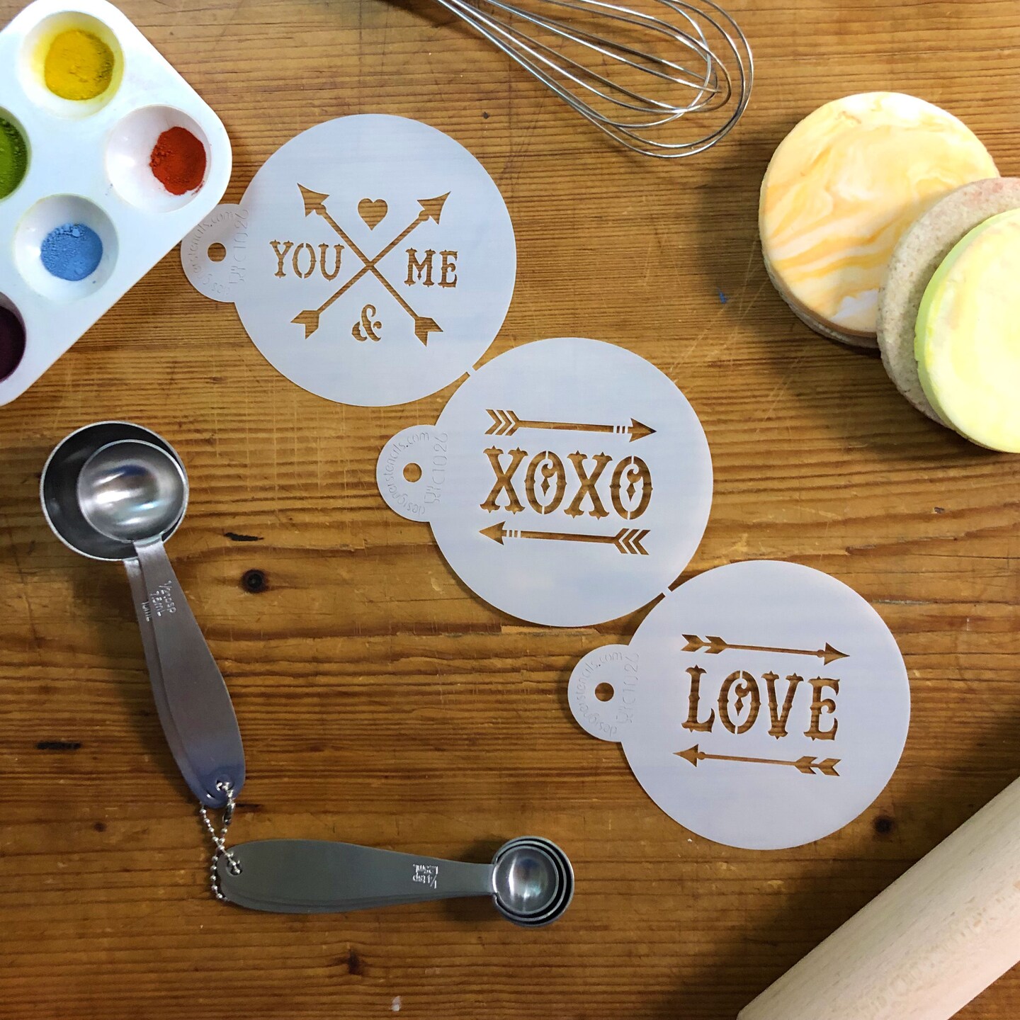 Love and Arrows Cookie Stencil Set | C1026 by Designer Stencils ...