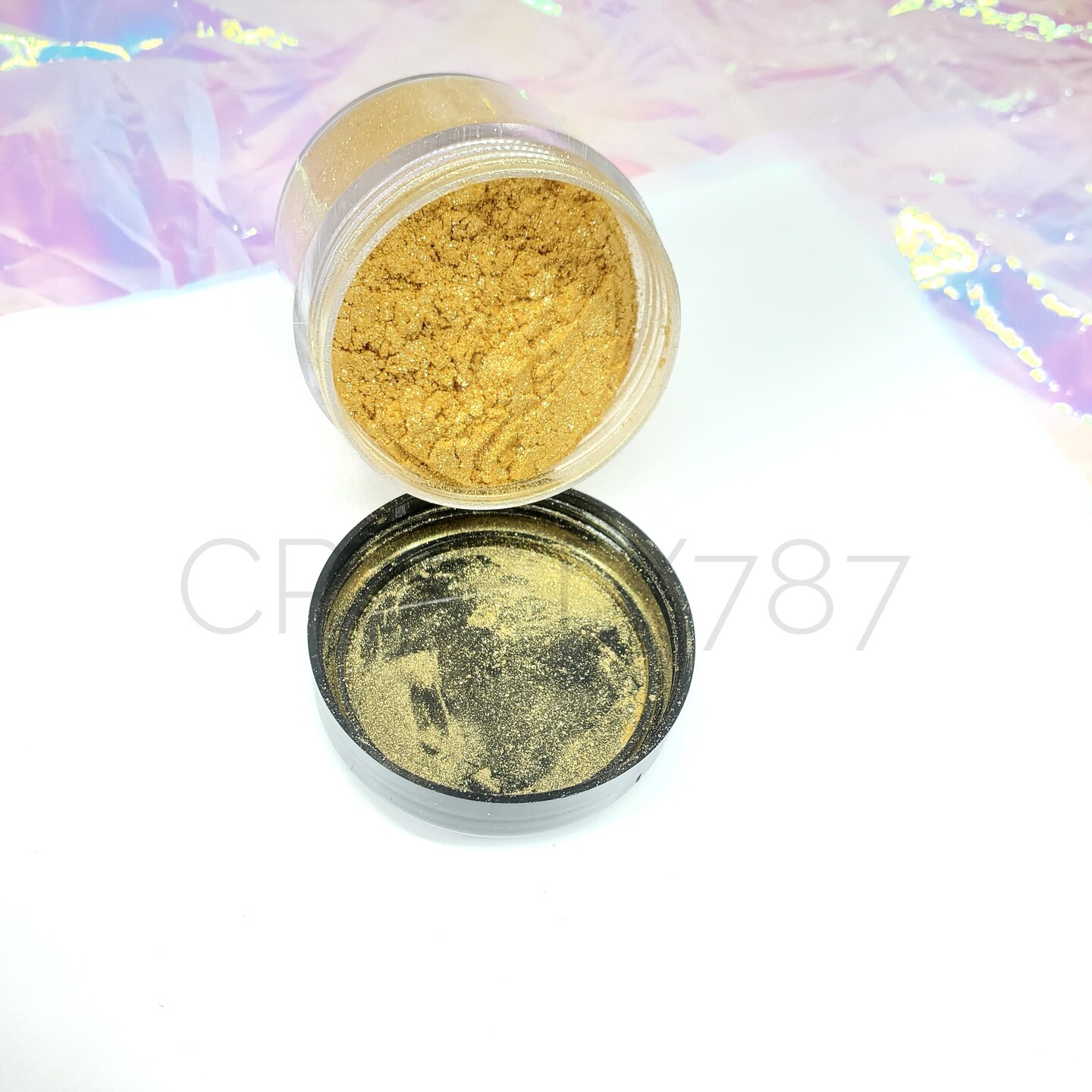 Medalla Gold Mica Powder (20-200microns) Shimmer | Michaels