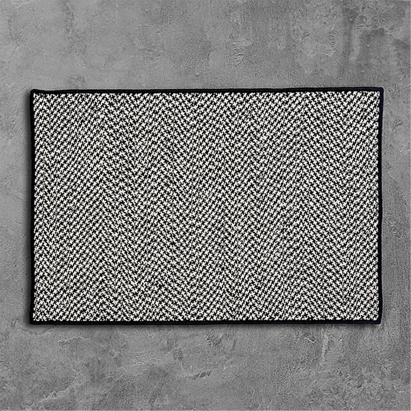 OT49R084X084S Outdoor Houndstooth Tweed - Black 7' square Rug, 100% ...