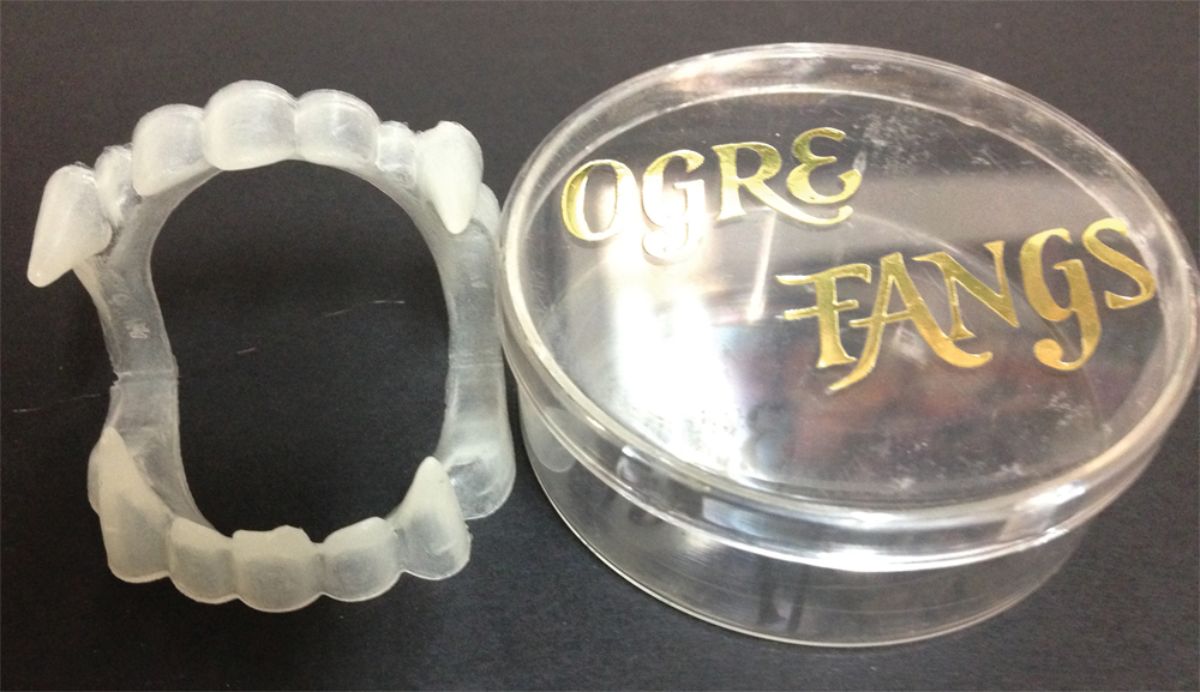 The Costume Center White Soft Boxed Fangs Unisex Adult Halloween ...