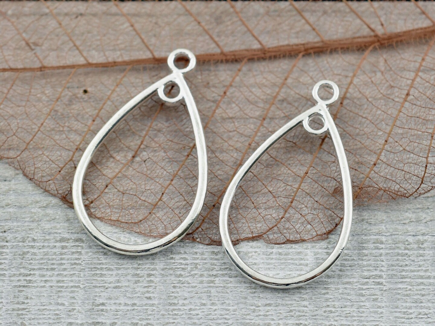 *10* 29x17mm Silver Plated Teardrop Drop Charms | Michaels