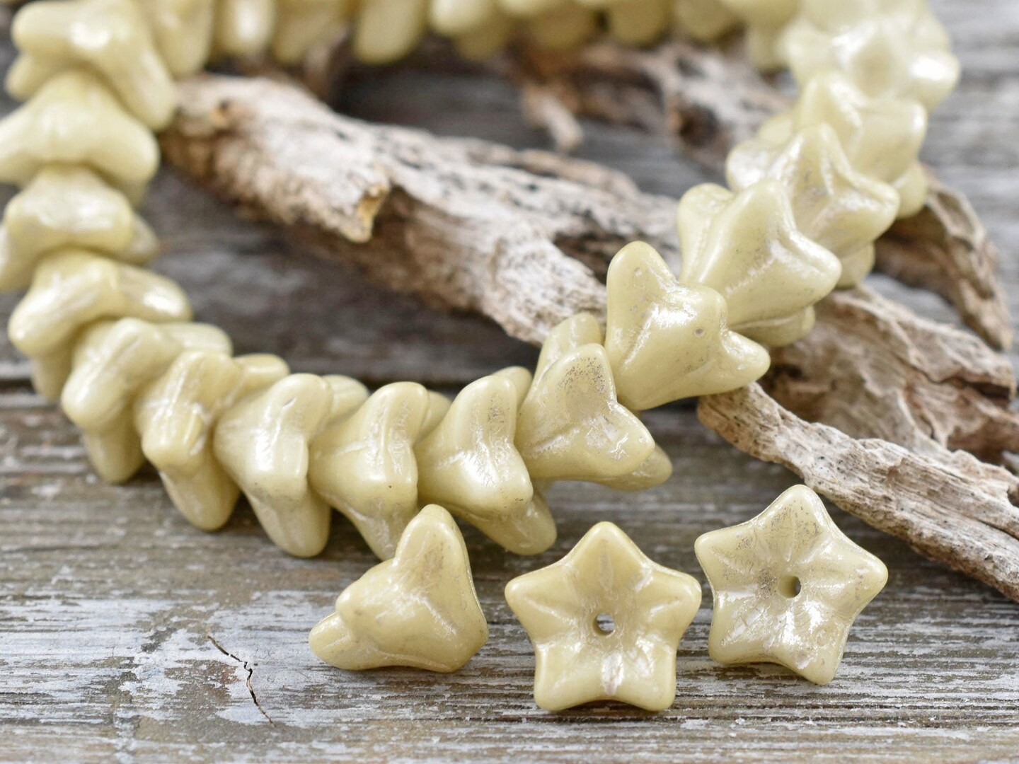 *15* 6x9mm Silver Lustered Ivory Bell Flower Beads | Michaels