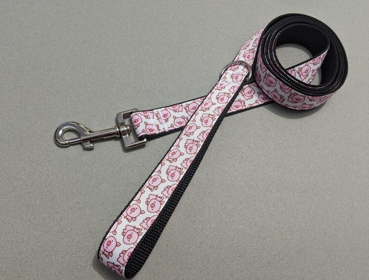 Flying Pink Pigs Dog Leash, 1 Inch Wide and Choose your Length from 3 ...
