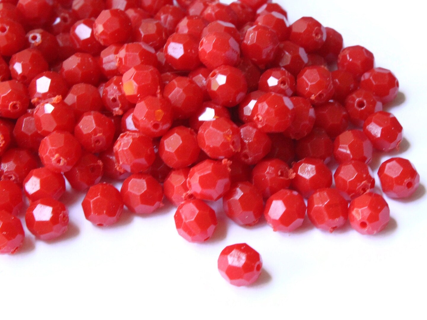 200 8mm Red Faceted Round Plastic Beads | Michaels
