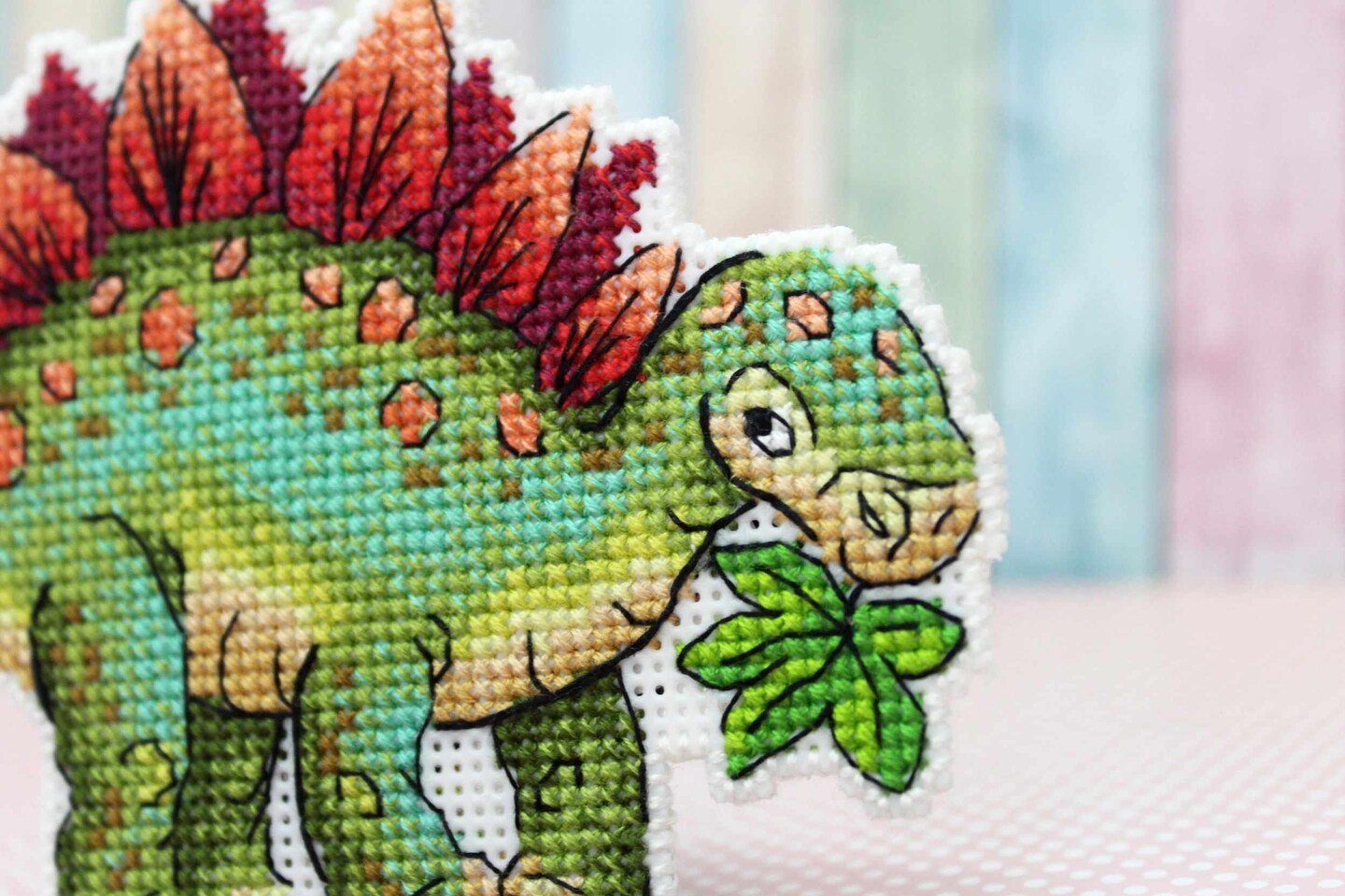 Stegosaurus P-270 / SR-270 Plastic Canvas Counted Cross Stitch Kit ...
