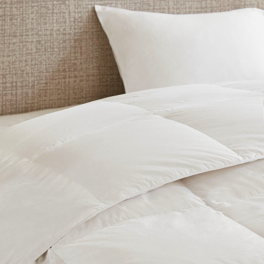 Gracie Mills Eldon Oversized Cotton Down Comforter 550 Fill Power Grace ...
