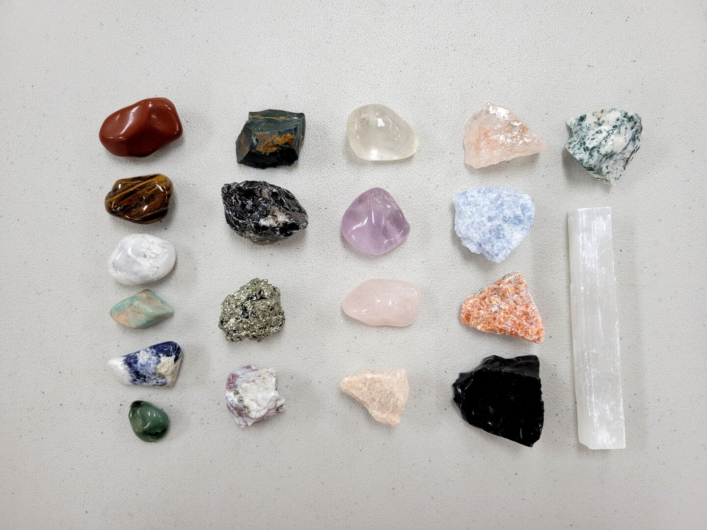20 PIECES Healing Crystal Starter Set | Michaels