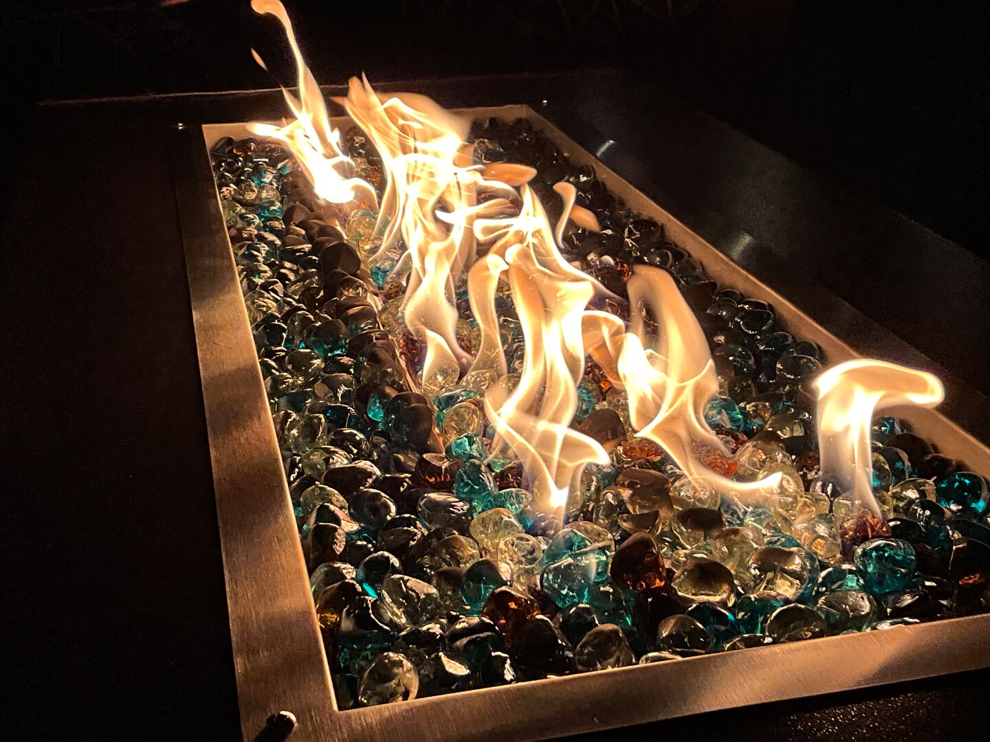 Siesta Key Cottage Fire Table, 36” x 24” x 20”, Propane, Aluminum and ...