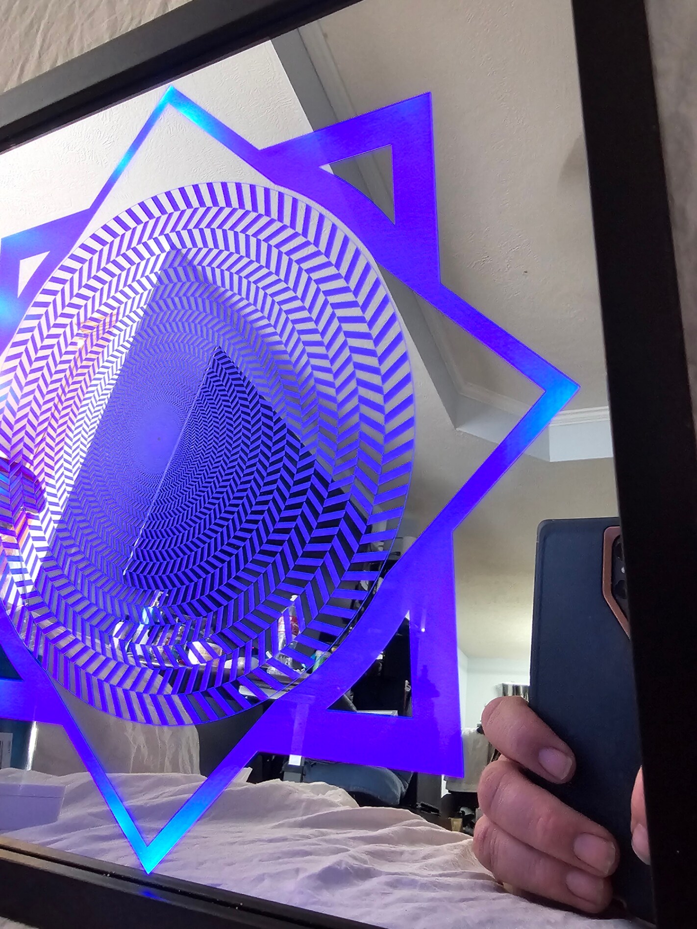 LED Lighted Mirror with Black Frame and Optical Illusion Art Wall ...