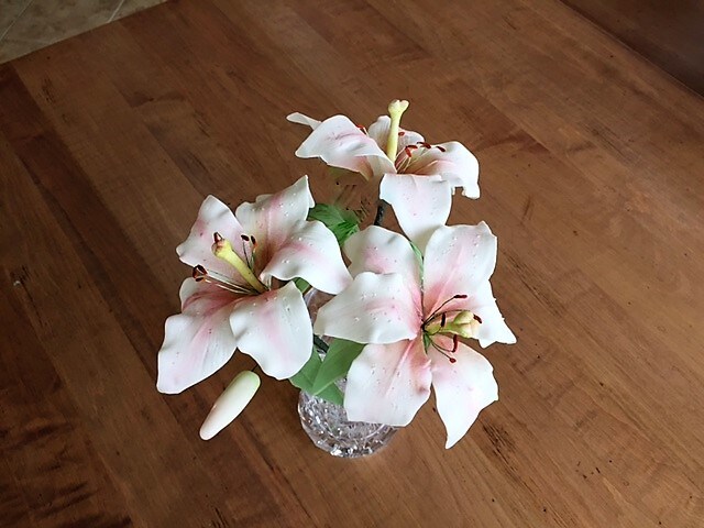 Pink fondant Lily. Wedding, Shower, Birthday fondant flower cake topper ...