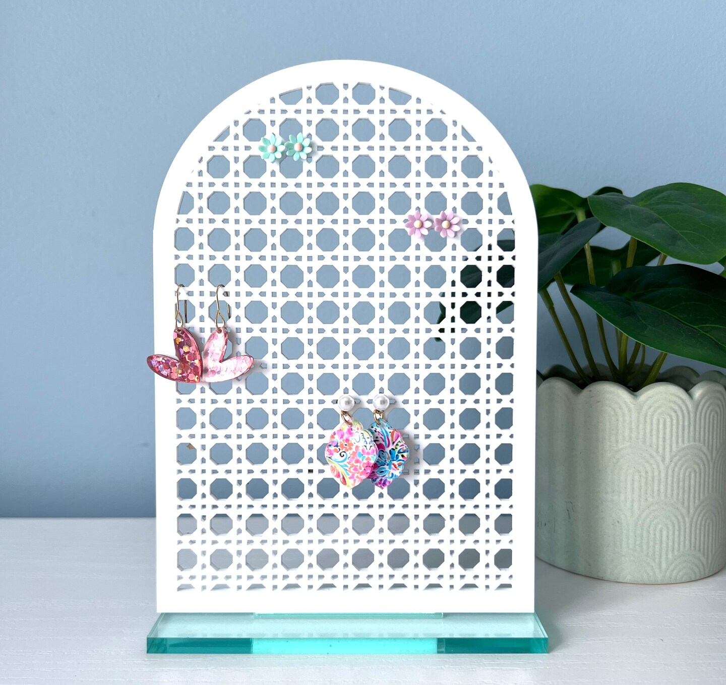 Rattan earring holder store