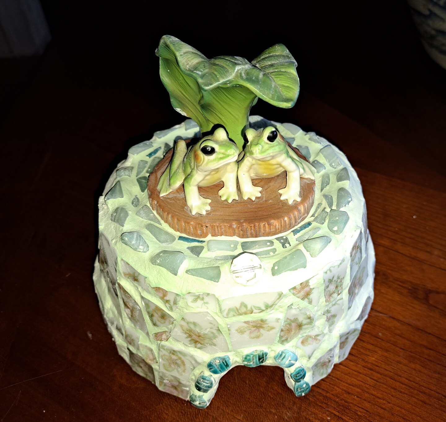 Friends Mosaic Toad House Vintage Limoges Porcelain Gems Scarabs Bisque ...