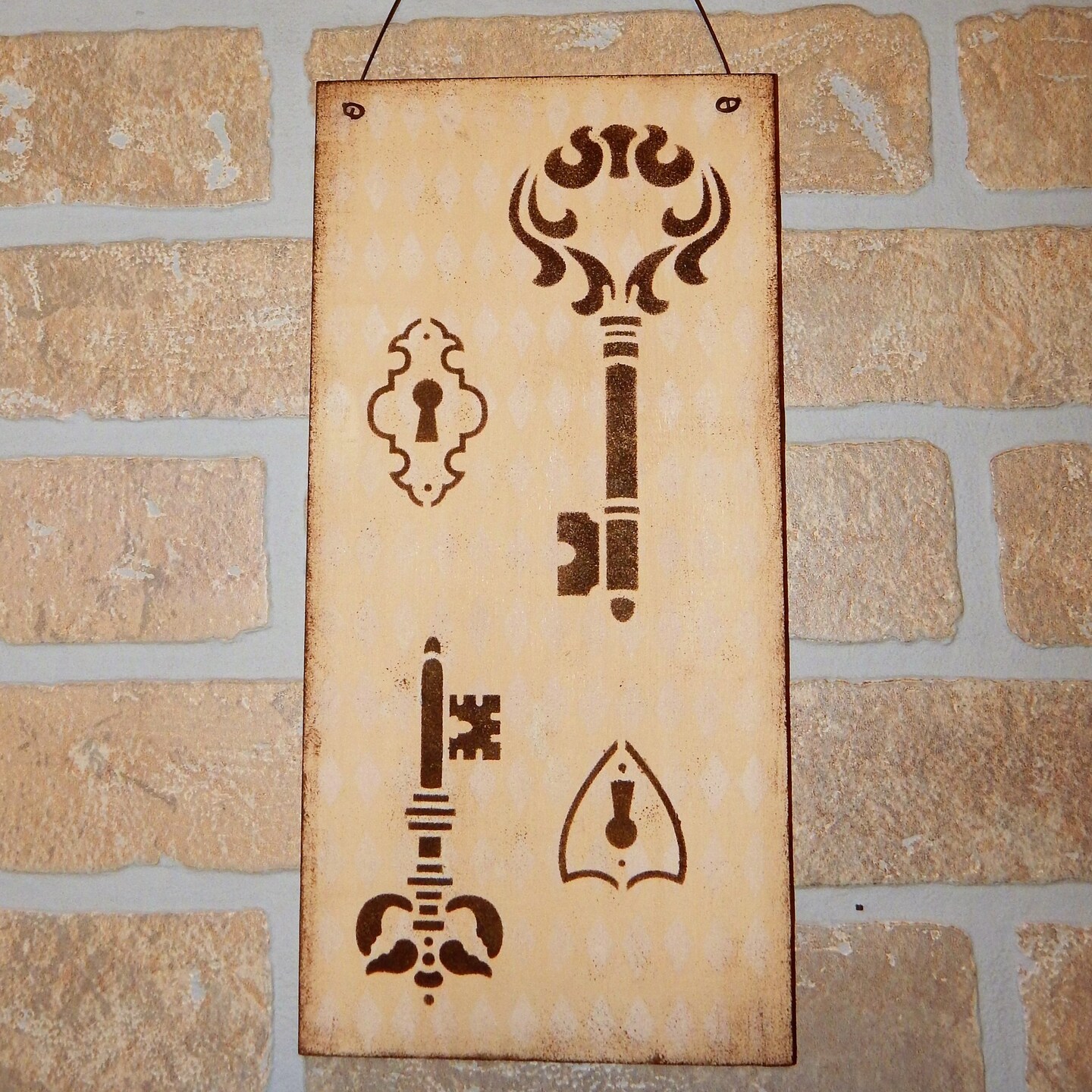 Handmade Wood Shabby Chic Sign with Vintage Key and Keyholes, Shabby ...