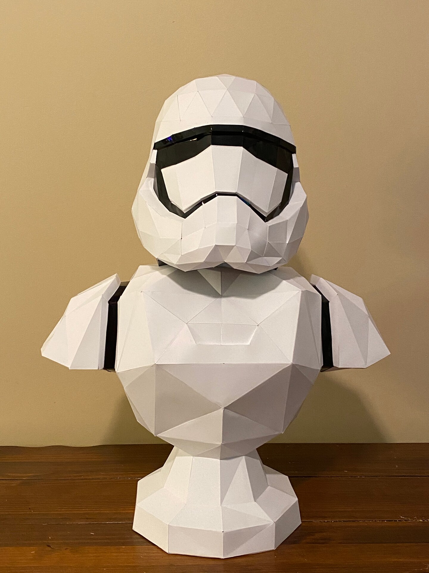 STORMTROOPER - STAR WARS - 3D Poly Papercraft - Free Stand | MakerPlace ...