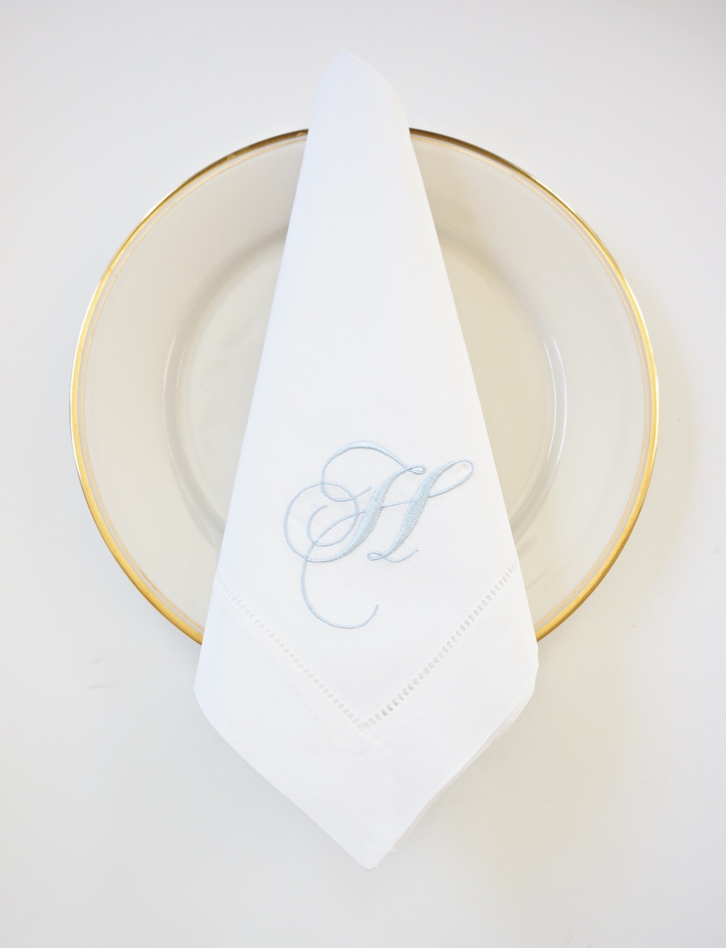 SCRIPT FONT COLLECTION, Camellia font, Embroidered Napkins and Guest ...
