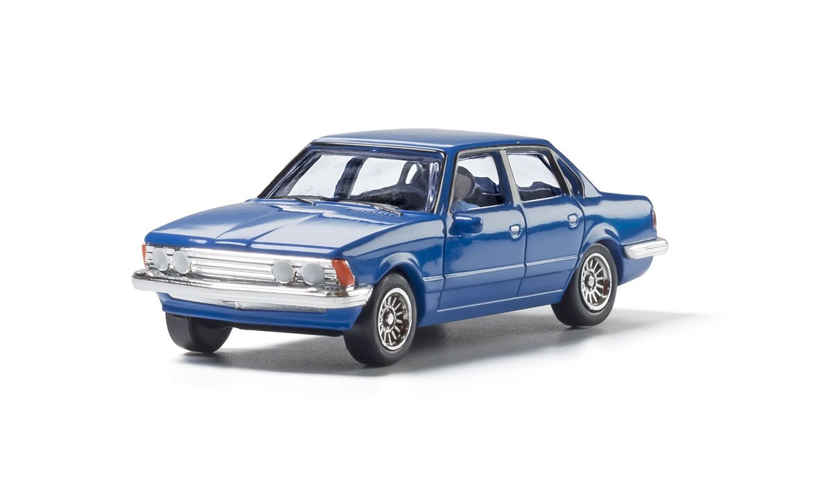 Woodland Scenics HO-Scale HO BLUE SEDAN Diorama Accessory | Michaels