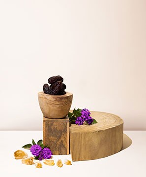 Native Heliotrope & Cashmir Wood | Fragrance Oil, Color: Clear, Model ...