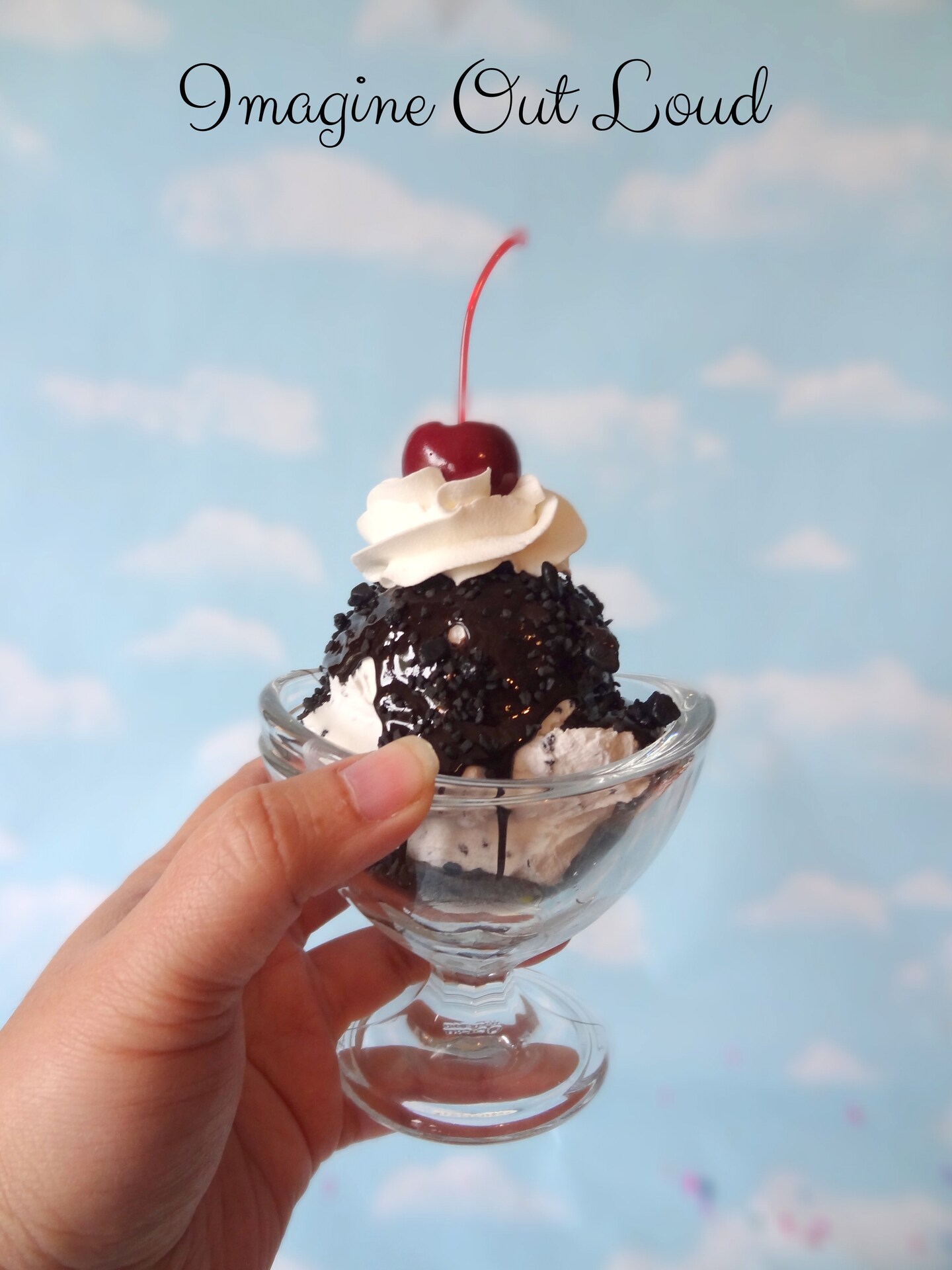 Fake Ice Cream Sundae Large Cookies and Cream Creme Chocolate sauce ...