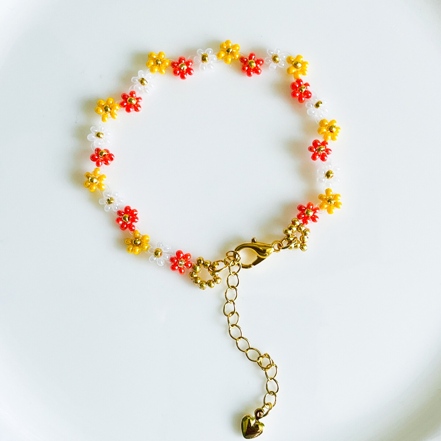 Simple and stylish floret bracelet for women of all ages that can be ...