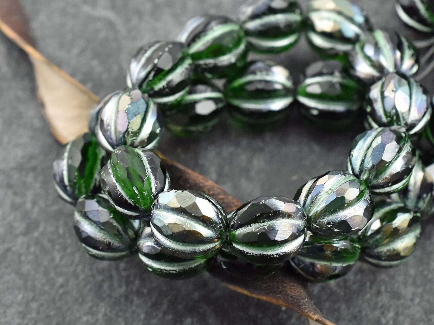 *12* 10mm Metallic Green Washed Emerald Green Faceted Round Melon Beads ...