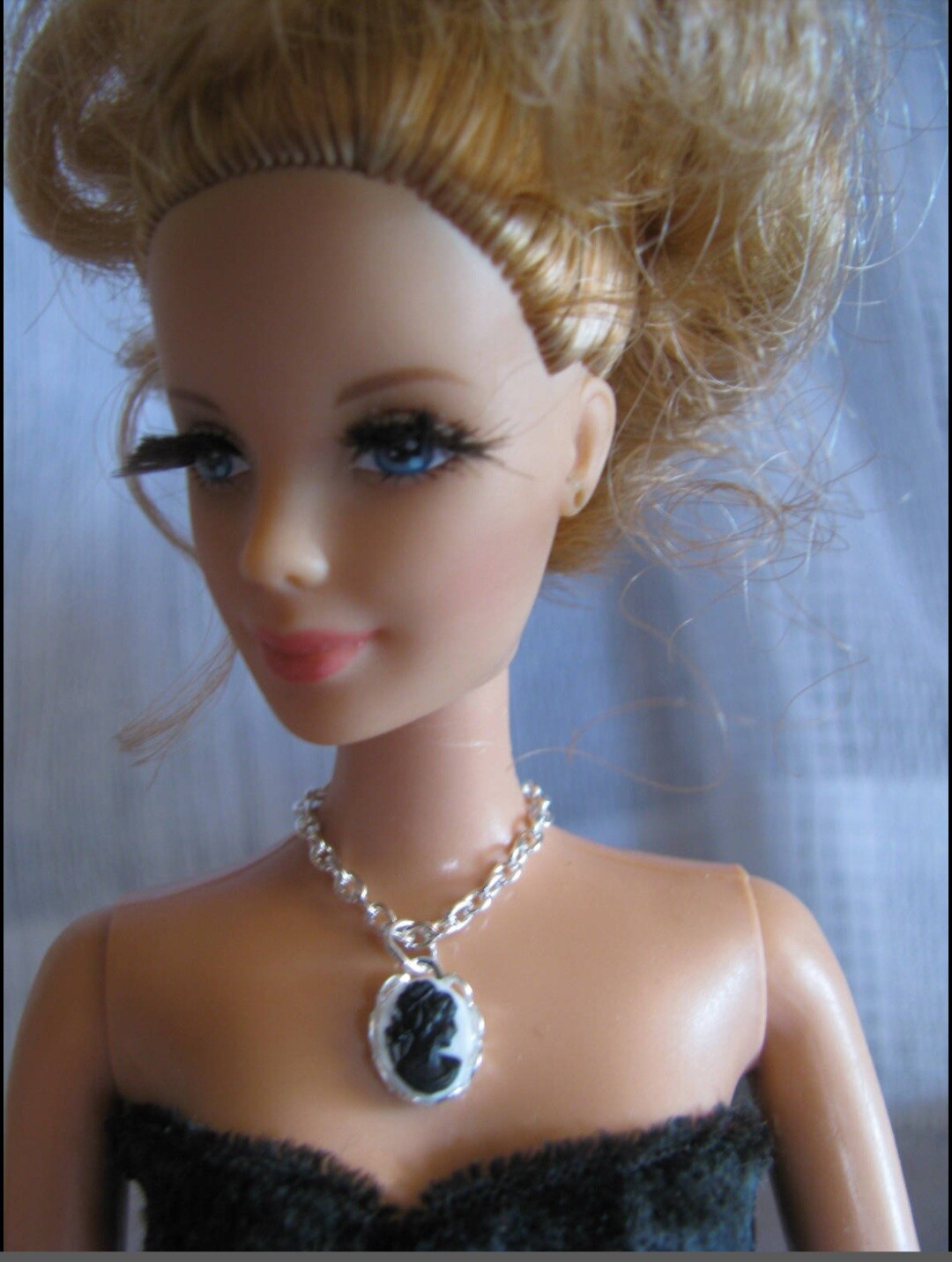Silver Cameo Doll Necklace For 12 Inch Fashion Dolls Makerplace By Michaels