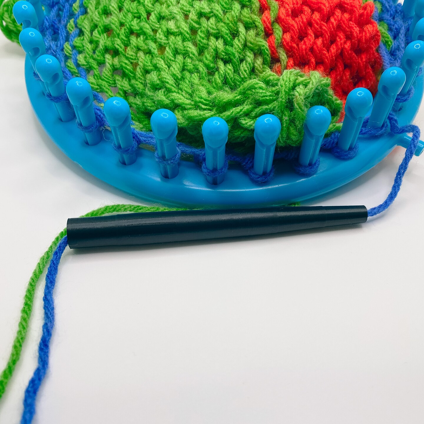 Yarn Feeder, Yarn Guide for Loom Knitting - 3D Printed Pen Tool for ...