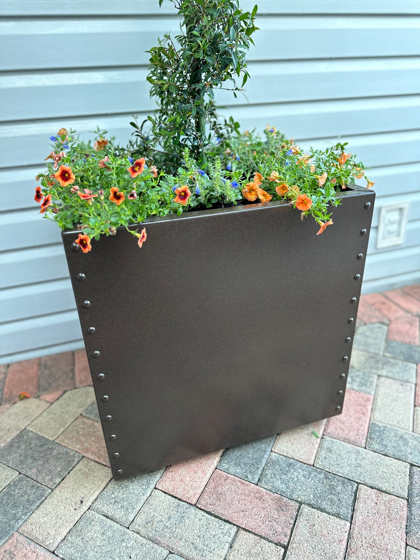 Siesta Village Square Metal Planter Box, 22”, All Aluminum, Non-Rusting ...