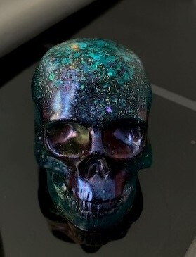 Epoxy Resin skull (blue) | MakerPlace by Michaels