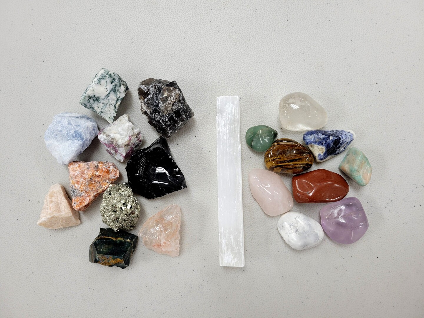 20 PIECES Healing Crystal Starter Set | Michaels