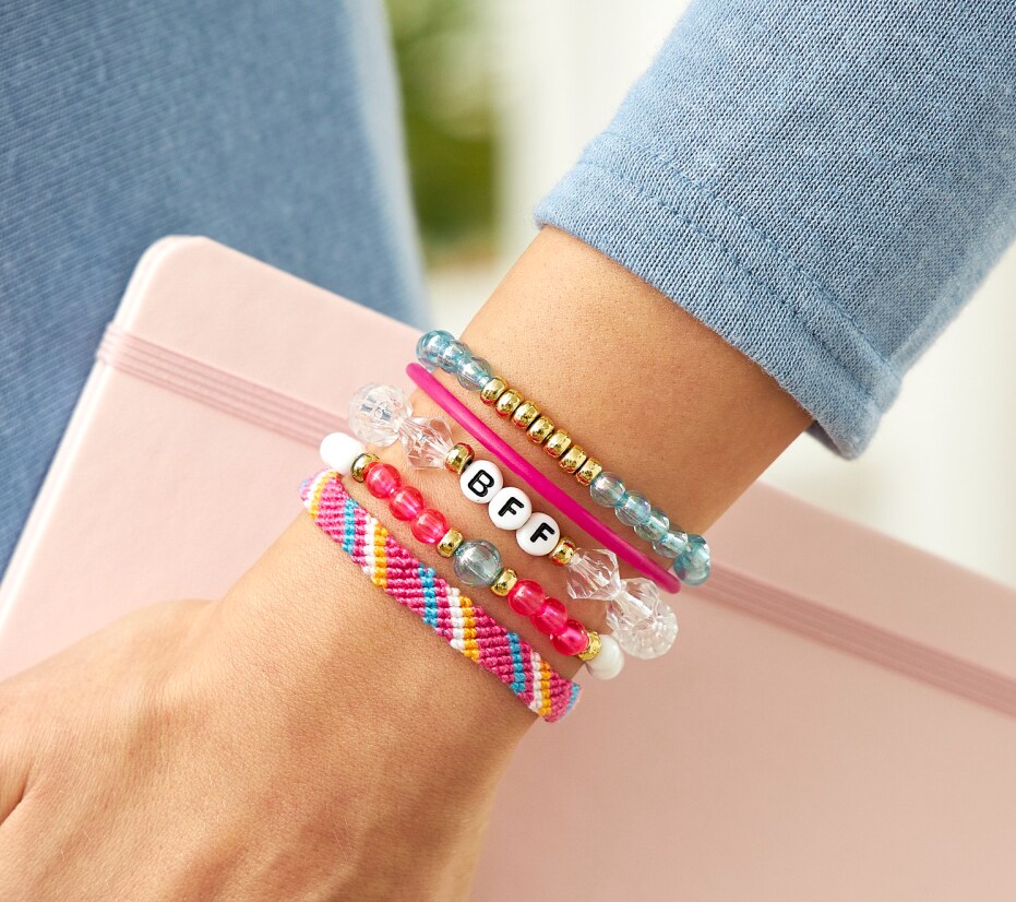 Kids Club: Friendship Bracelets | Classes | Michaels