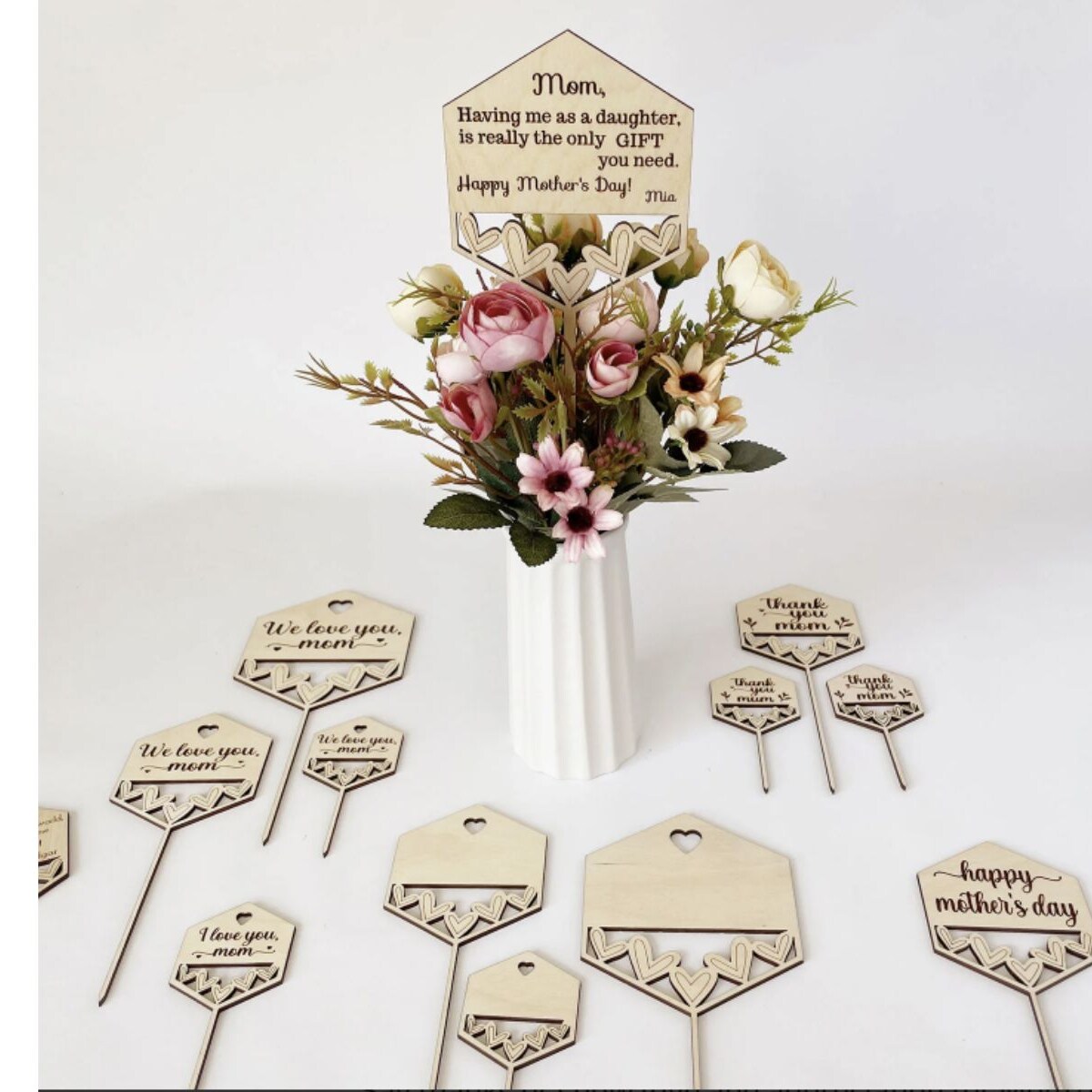 Cake Toppers and Garden Labels with the Glowforge Aura | Classes | Michaels