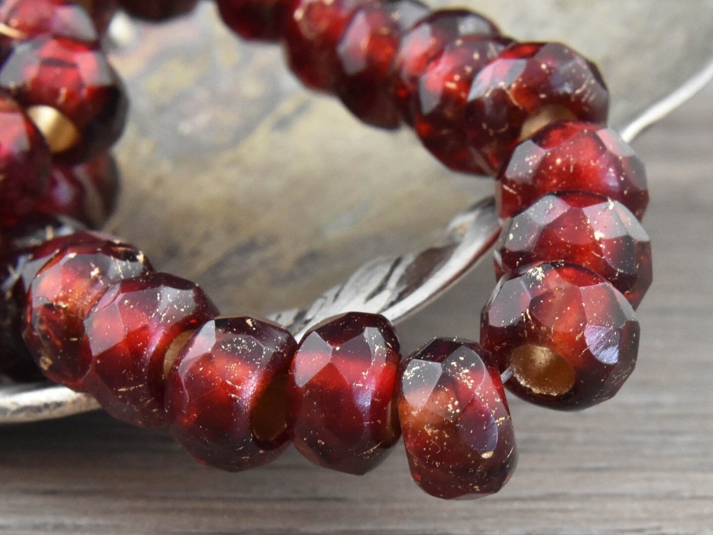 *25* 5x8mm Gold Lined Ruby Red Faceted Large Hole Rondelle Roller Beads ...