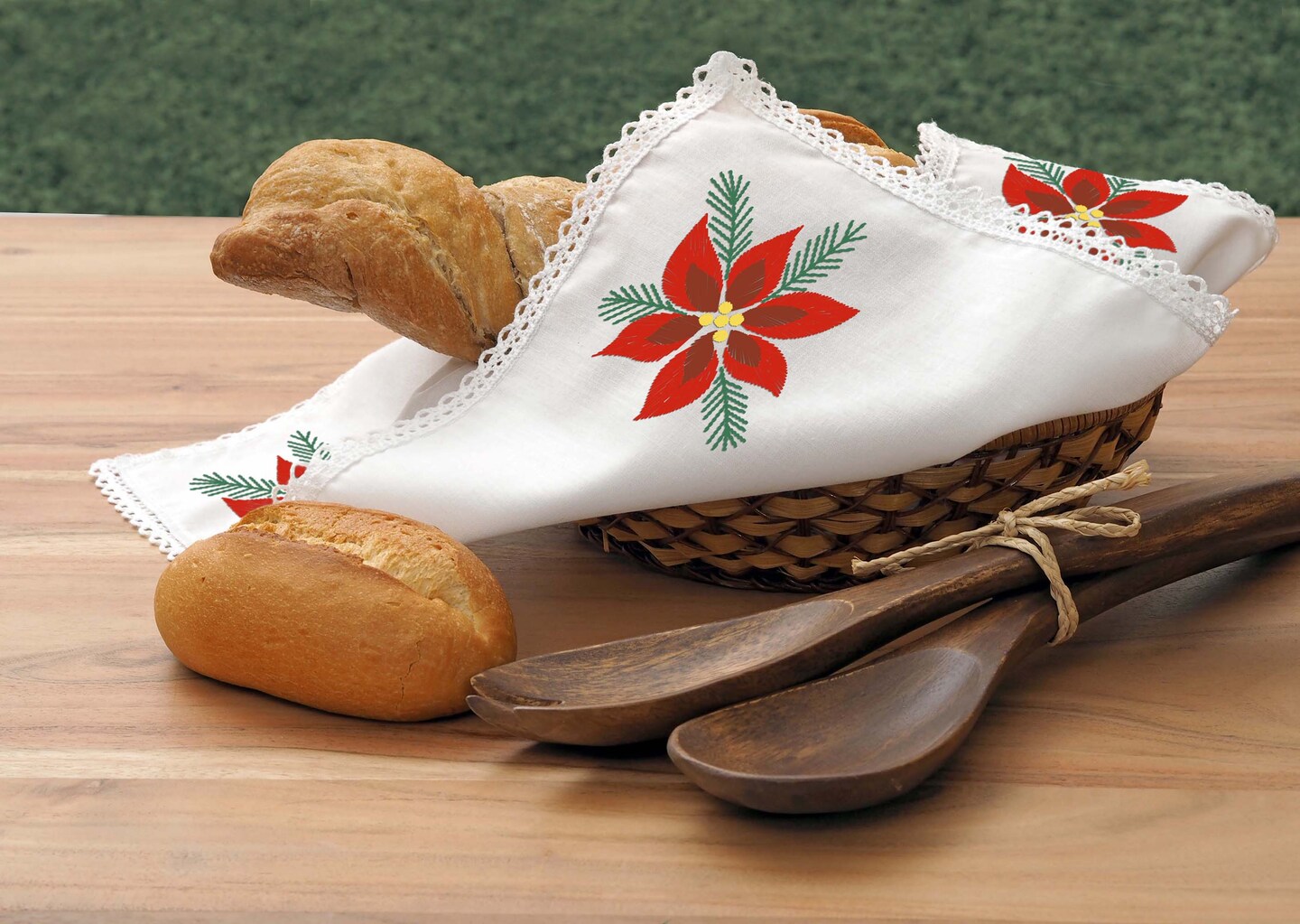 Leisure Arts Bread & Basket Cloth 15.7"x15.7" Poinsettia, Stamp ...