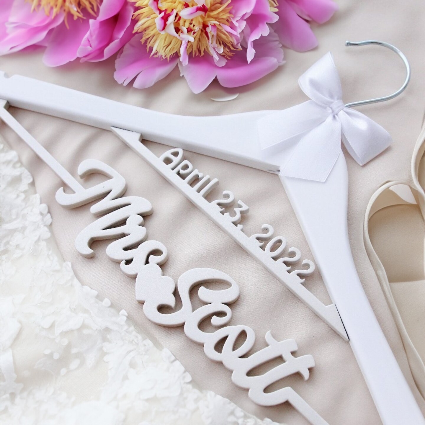 Custom Hanger, Personalized Bride Hanger, Wedding Hanger, Bridal Dress ...