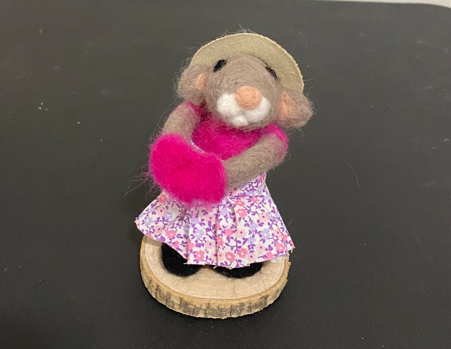 Needle Felted Mouse Holding Pink Heart | MakerPlace by Michaels