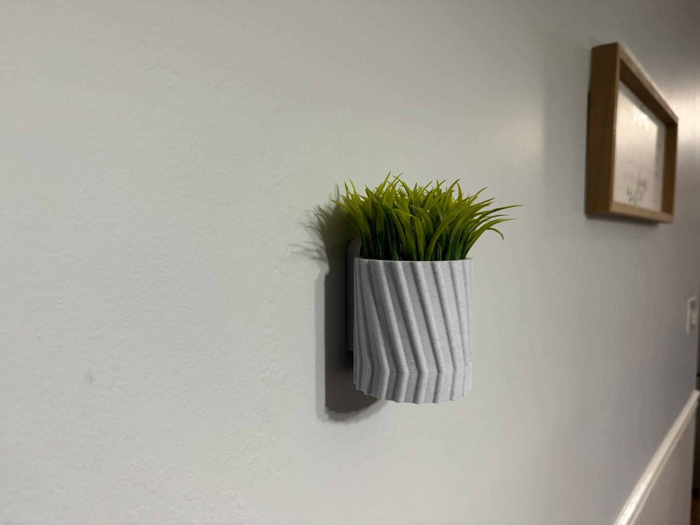Wall Mounted Indoor Planter with Hidden Drip Tray - The Rota ...