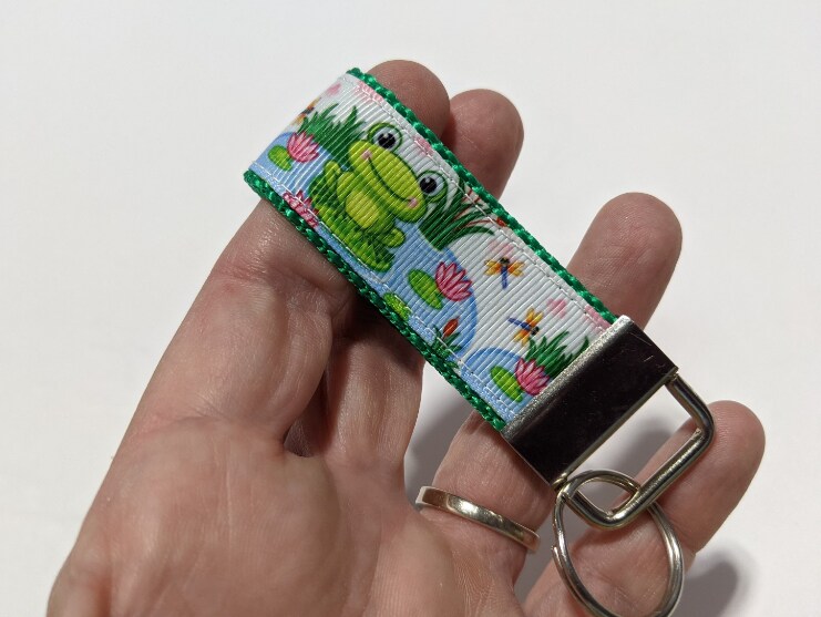 Frog on Lily Pads Mini Keychain, 1 Inch Wide and about 3" Long ...