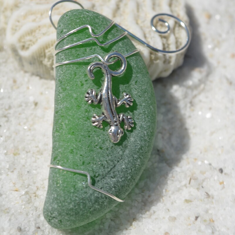 Surf Tumbled Sea Glass Gecko Lizard Ornament - Choose Your Color Sea ...