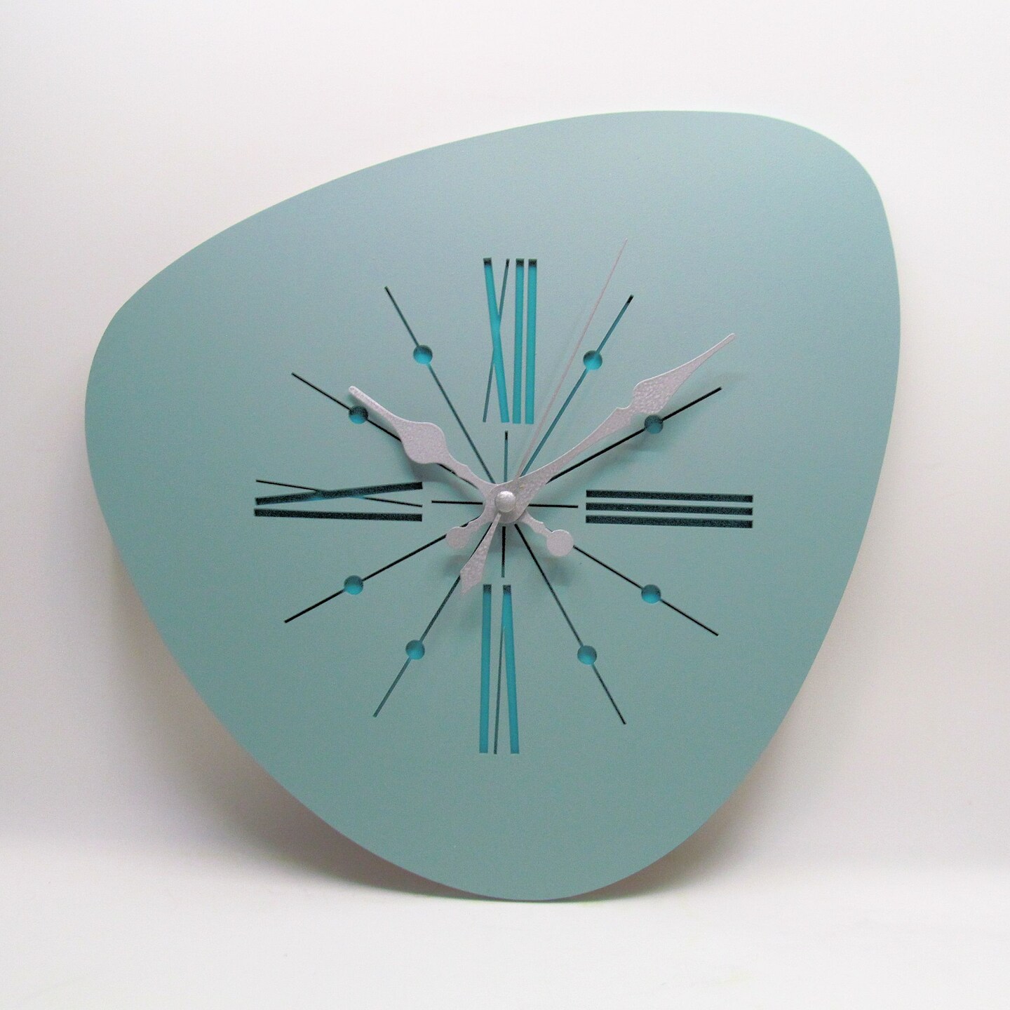 1950's Style wall clock, Mid-Century, Roman Numeral, Made in USA, green ...