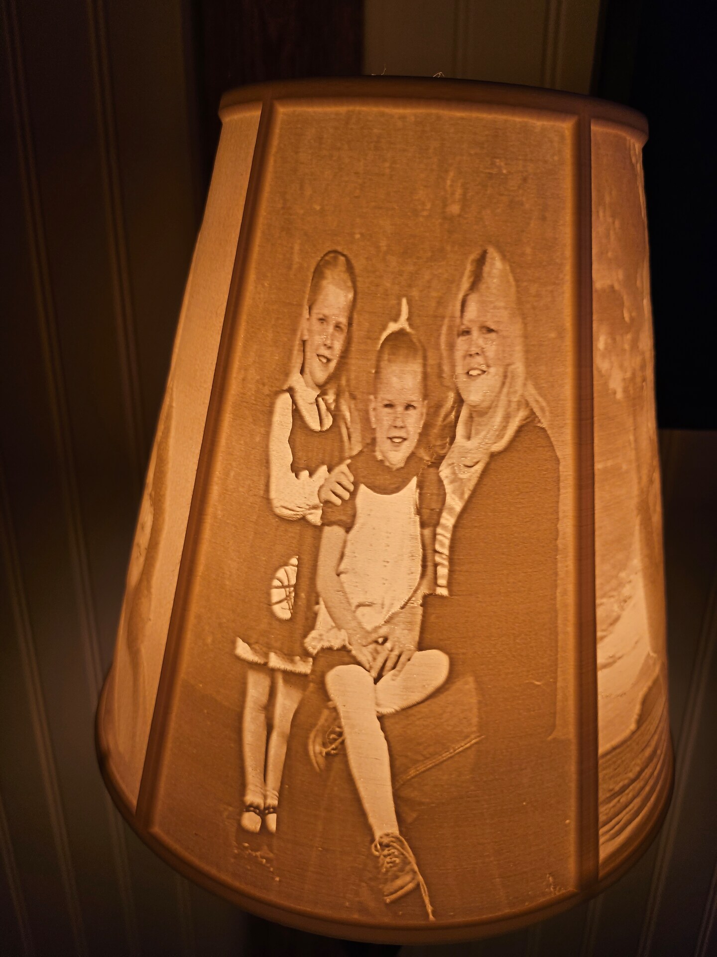 Customized Lithophane Lamp | MakerPlace by Michaels