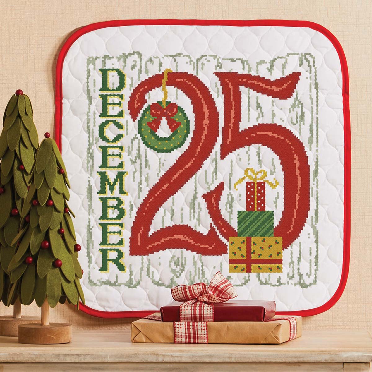 Herrschners December 25th Wall Hanging Stamped Cross-Stitch Kit, Color ...