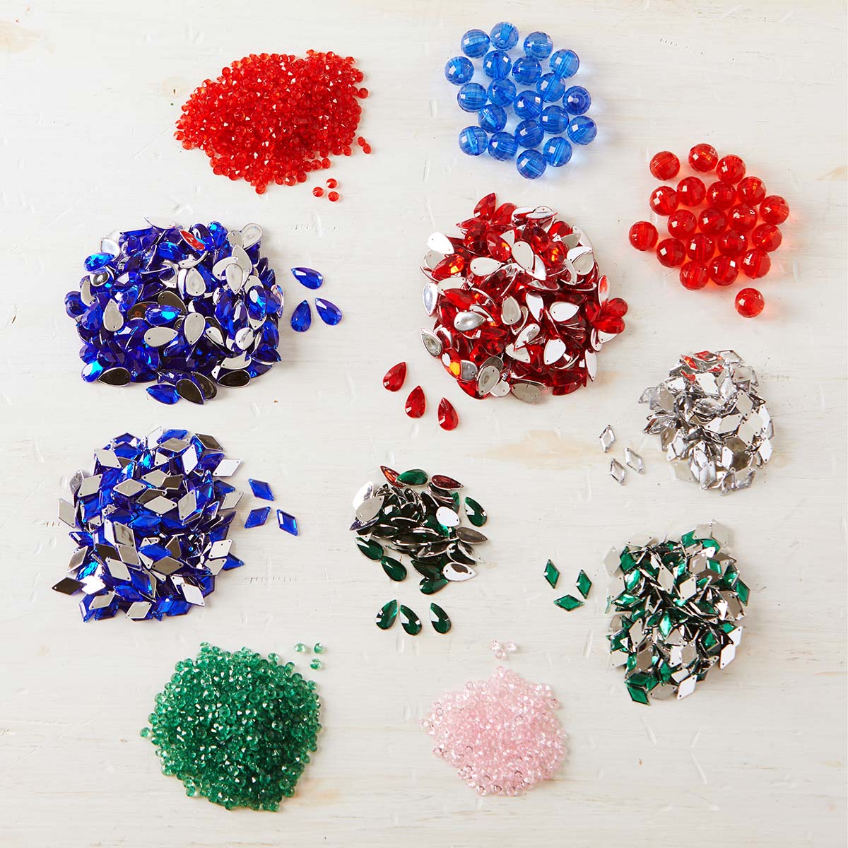 Herrschners One Pound Assorted Mixed Faceted & Acrylic Beads | Michaels