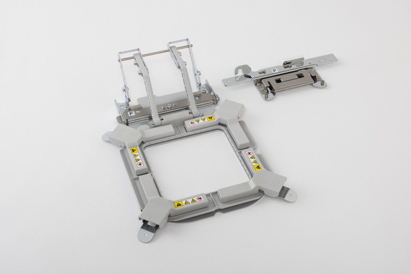 Brother PRVMFMKIT Flash Frame M Clamp Magnetic Kit 4x4 | Michaels