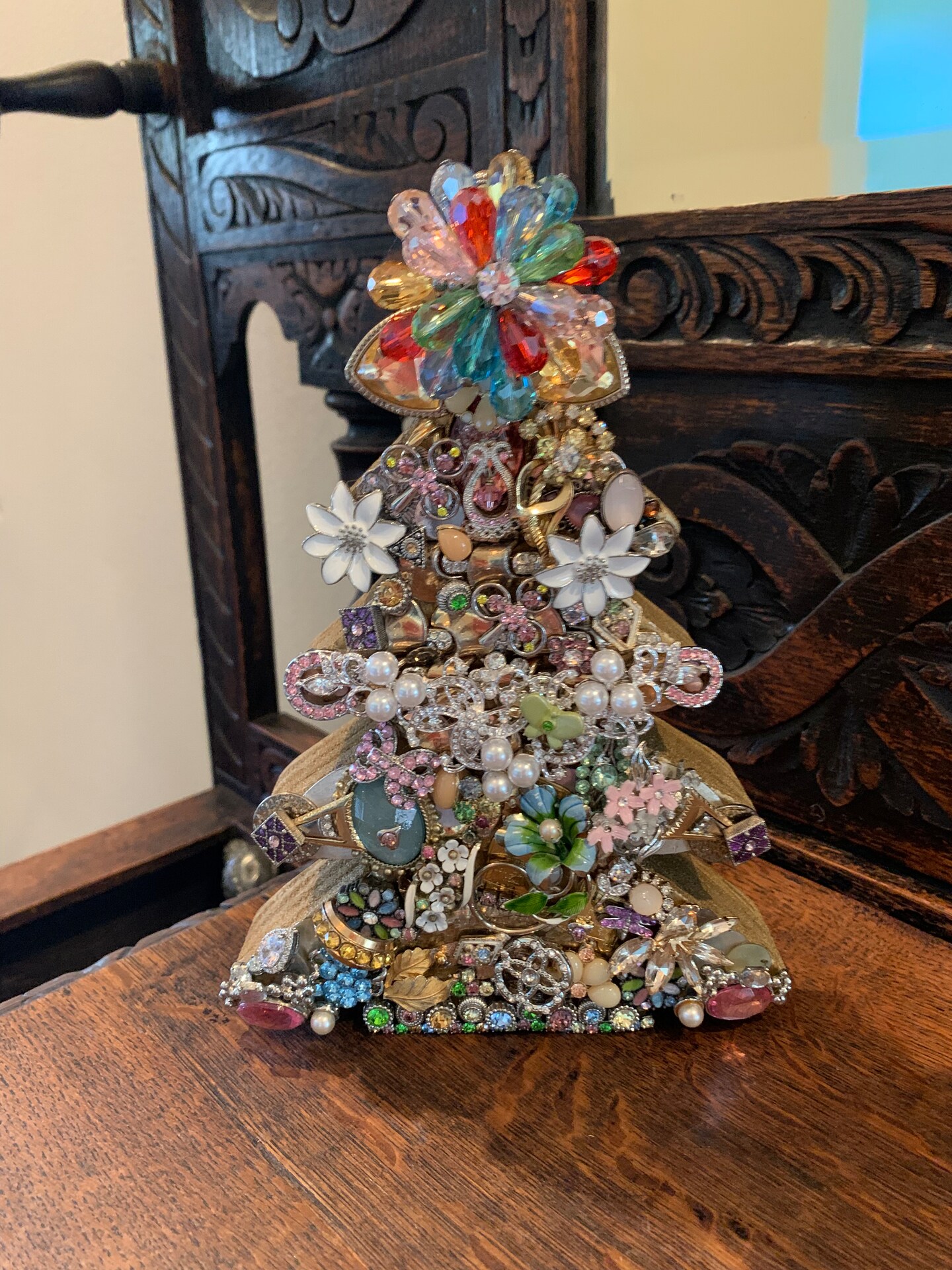 Happy Free-Standing Tree 129 | MakerPlace by Michaels