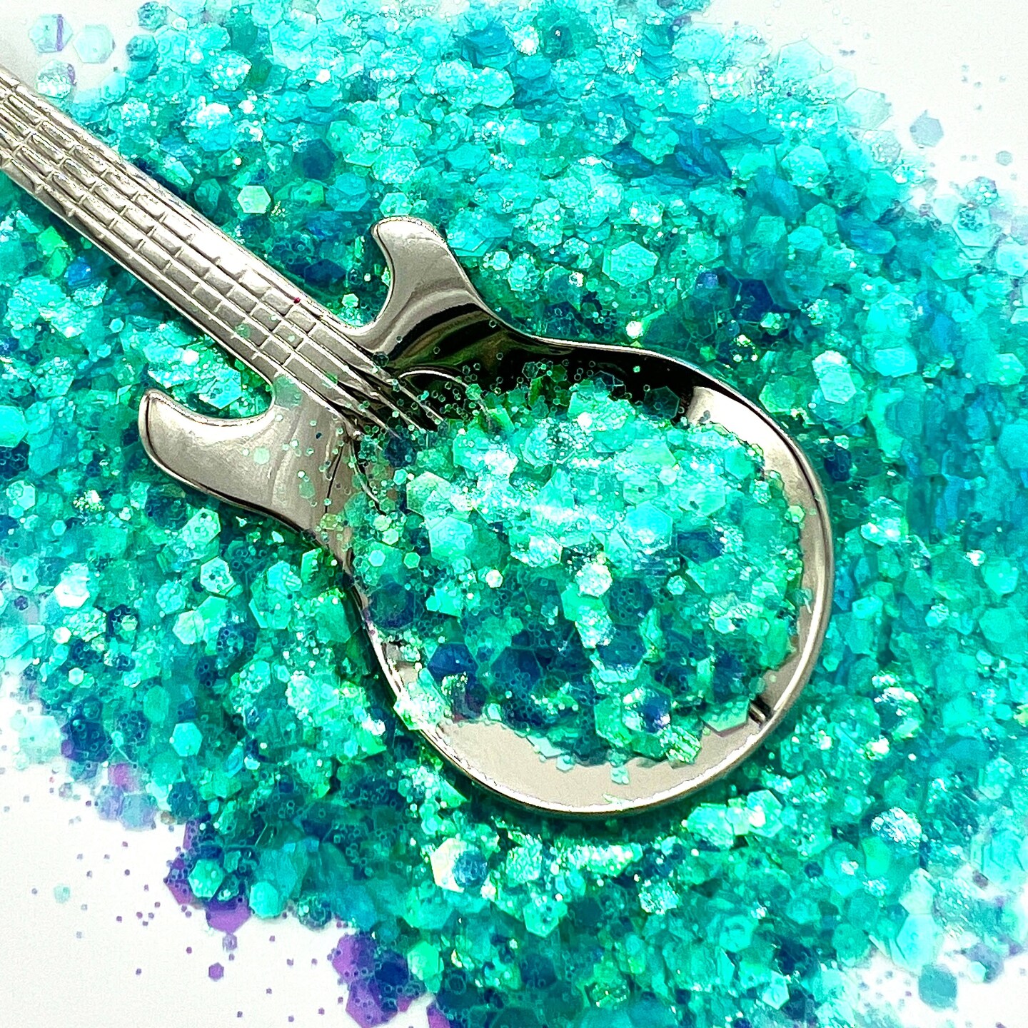 Rockin Robin Premium Pixie for Poxy Iridescent Chunky Glitter Mix ...
