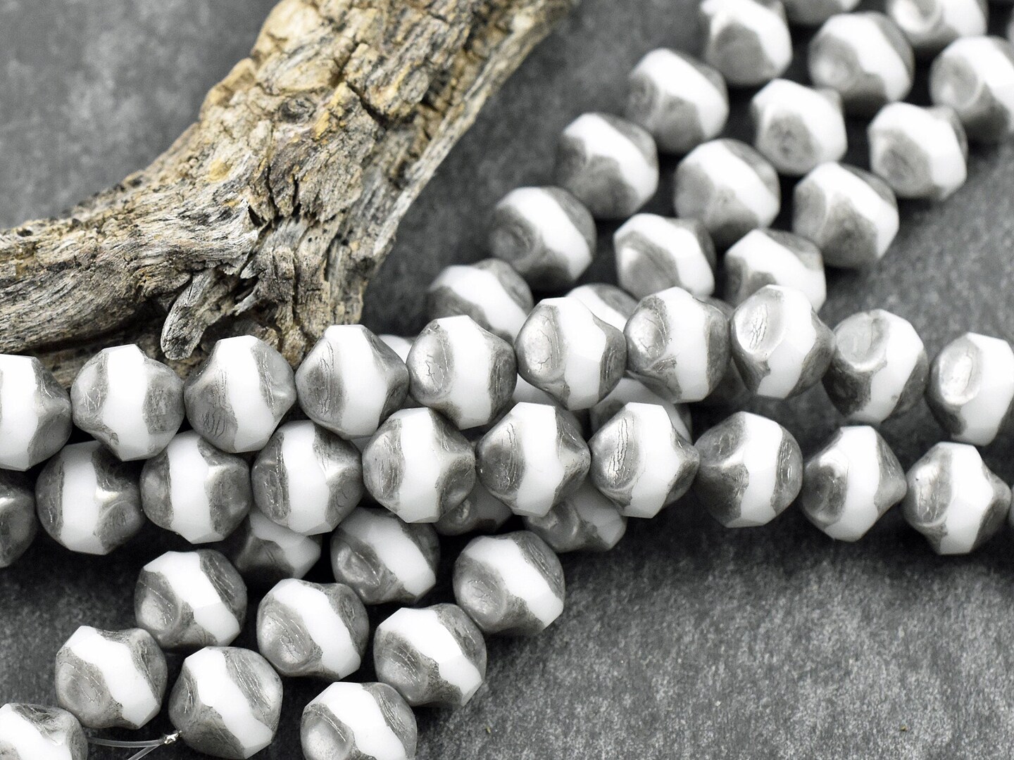 *15* 9mm Silver Luster Washed Alabaster White Central Cut Round Beads ...