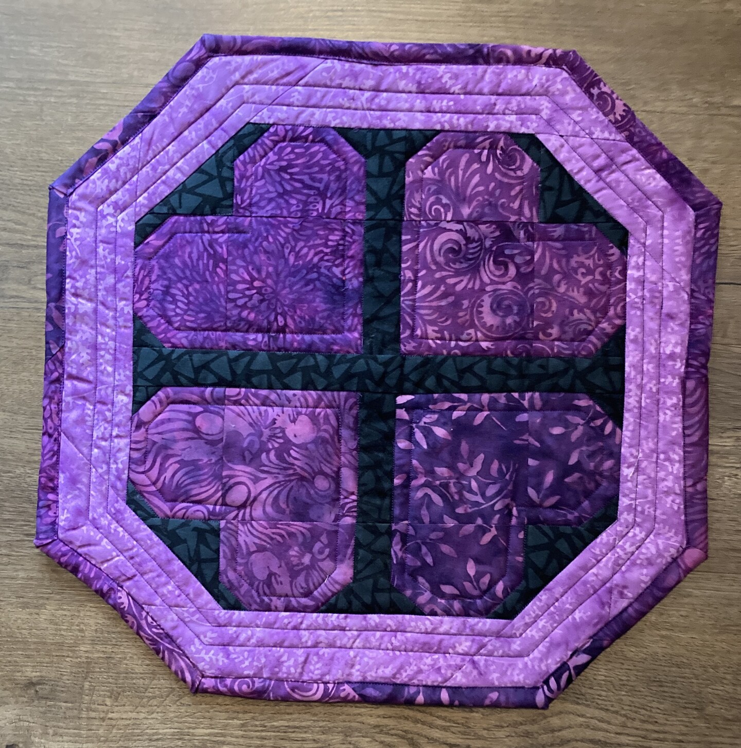 February Regal Hearts 8-Sided Table Topper and Trivet | MakerPlace by ...