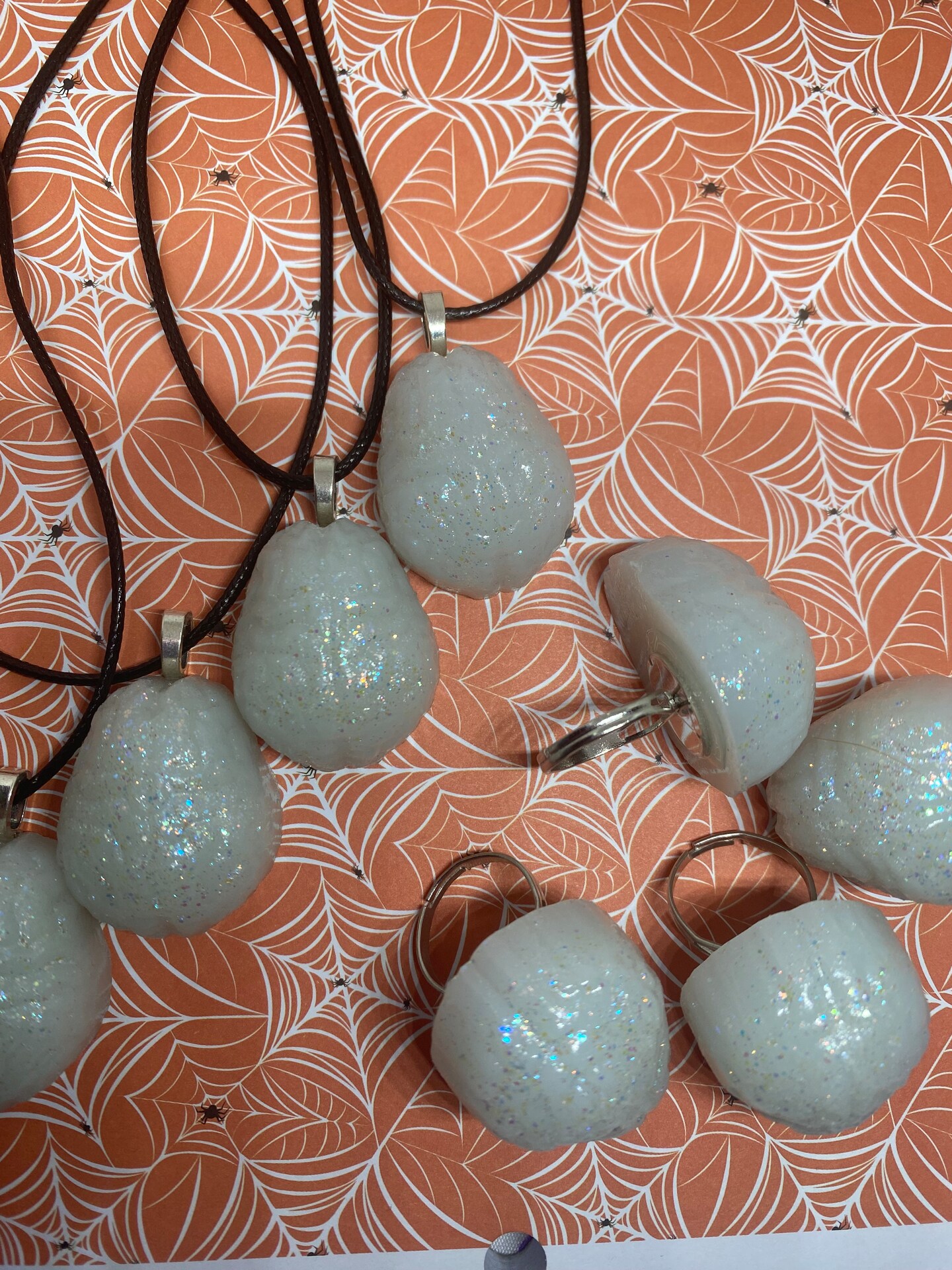 Glitter Brain Necklace and Rings | MakerPlace by Michaels