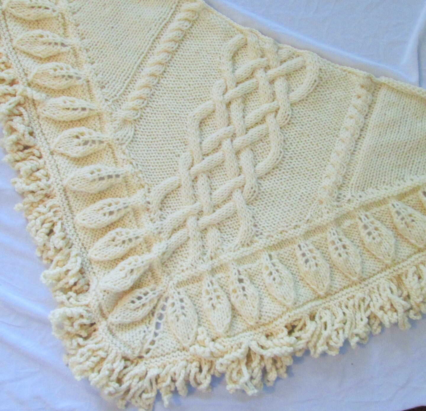 Handmade Cream Wool Celtic Knot Cable Knit Triangle Shawl with Leaf ...