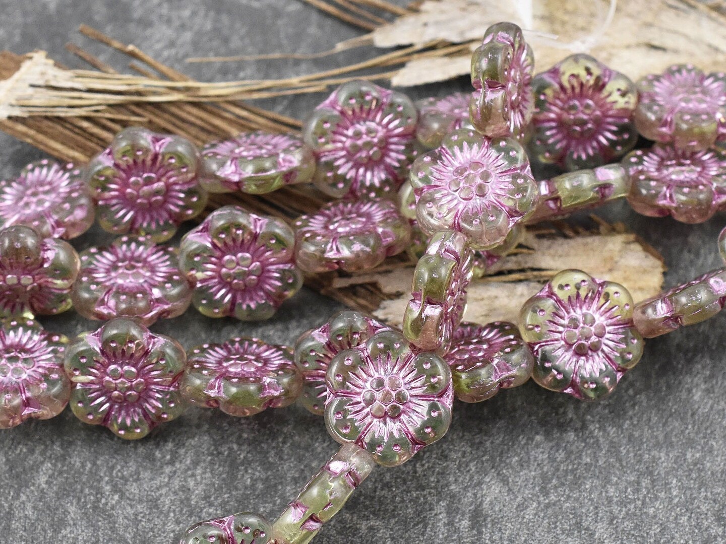 *9* 14mm Metallic Pink Washed Transparent Peridot Wildflower Beads ...